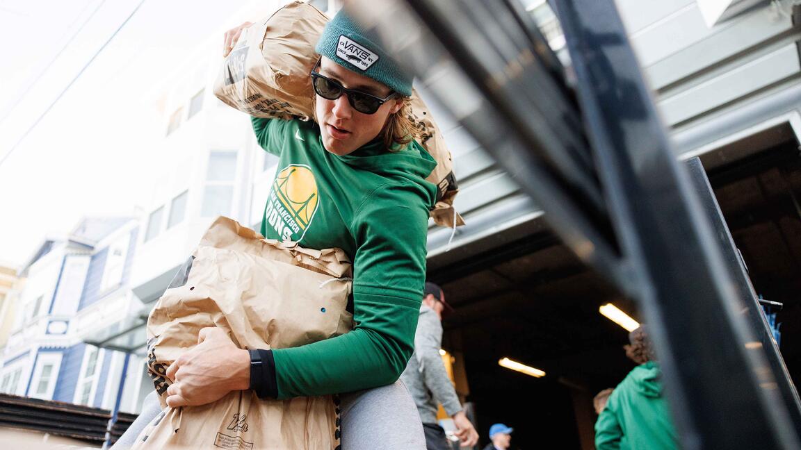 30th Annual Thanksgiving Food Drive Unites USF Community | University ...