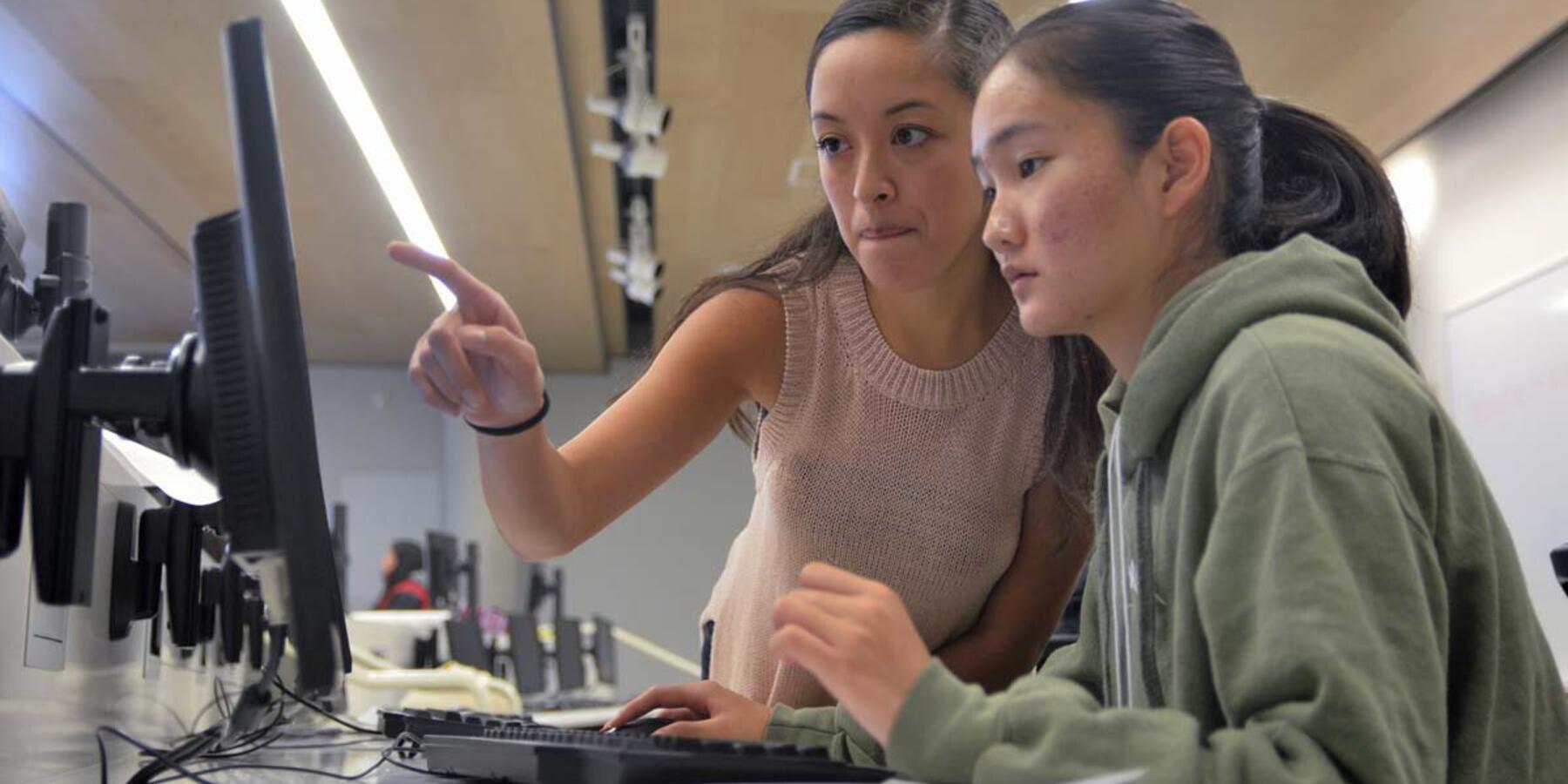 Closing the Gender Gap in Computer Science | University of San Francisco