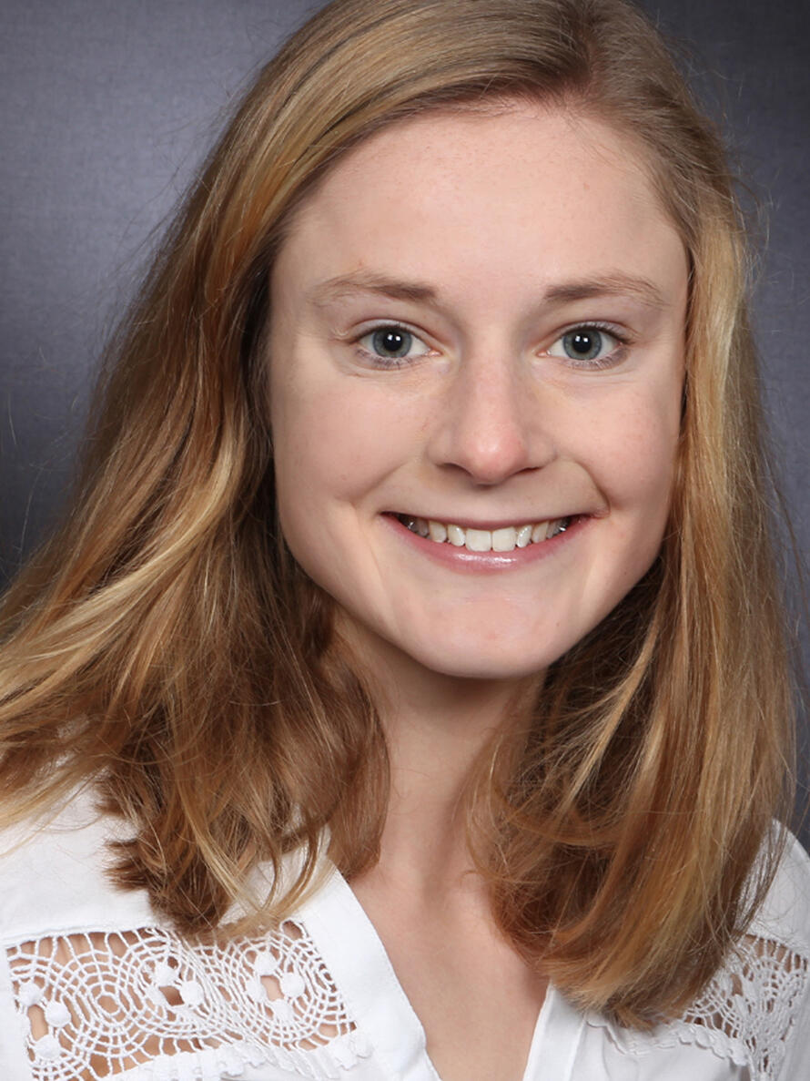 Student Experience - International Business, BSBA | University of San ...